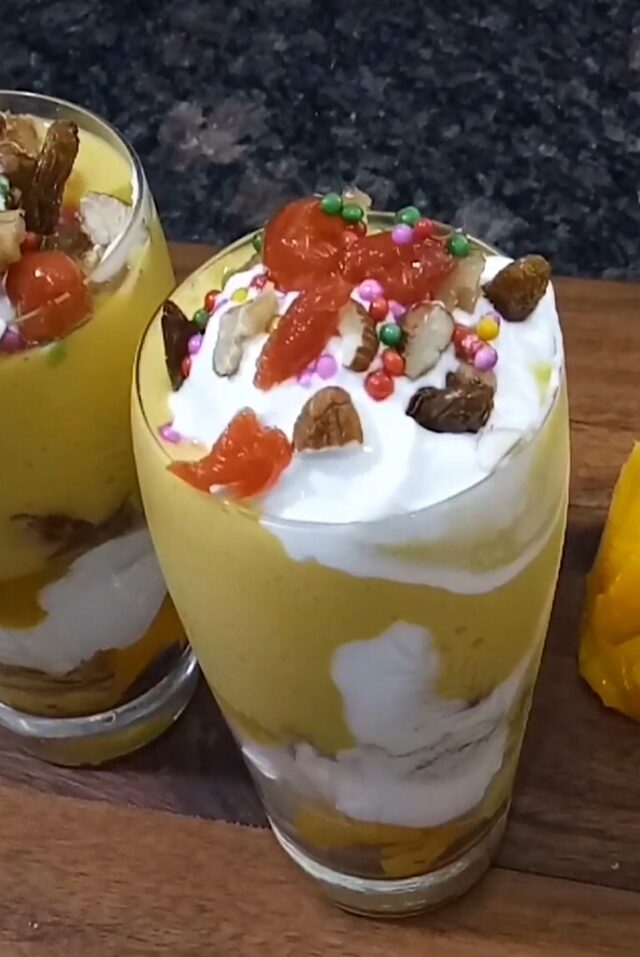 Pune Mango Mastani Ice Cream Drink Shake | Mango Mastani