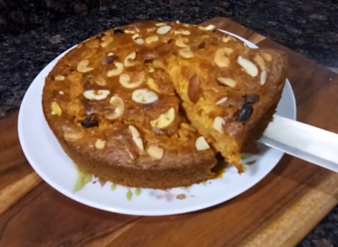 Eggless Homemade Moist Carrot Cake | Gajar Halwa Cake